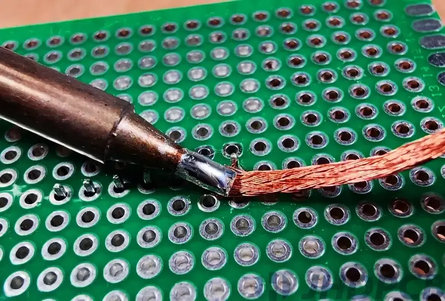Mastering Desoldering: A Guide on How to Use Solder Wick